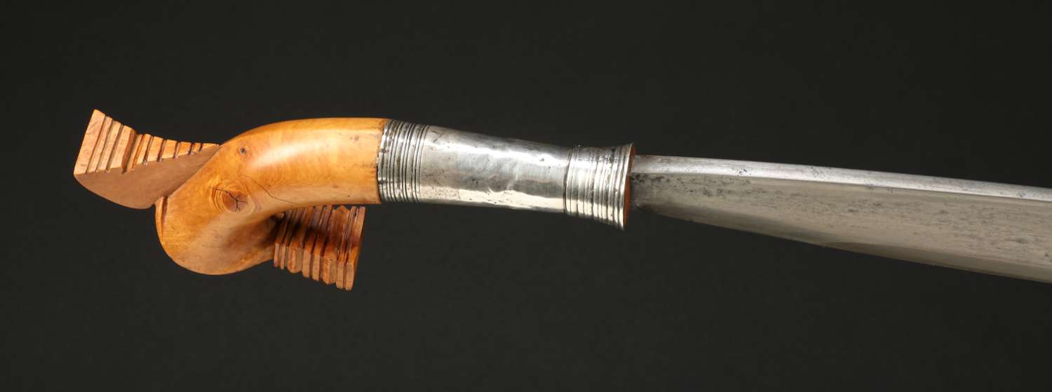 Tribal Weapons :: Moro Swords :: Barong :: PH808 :: Moro Barong Sword ...