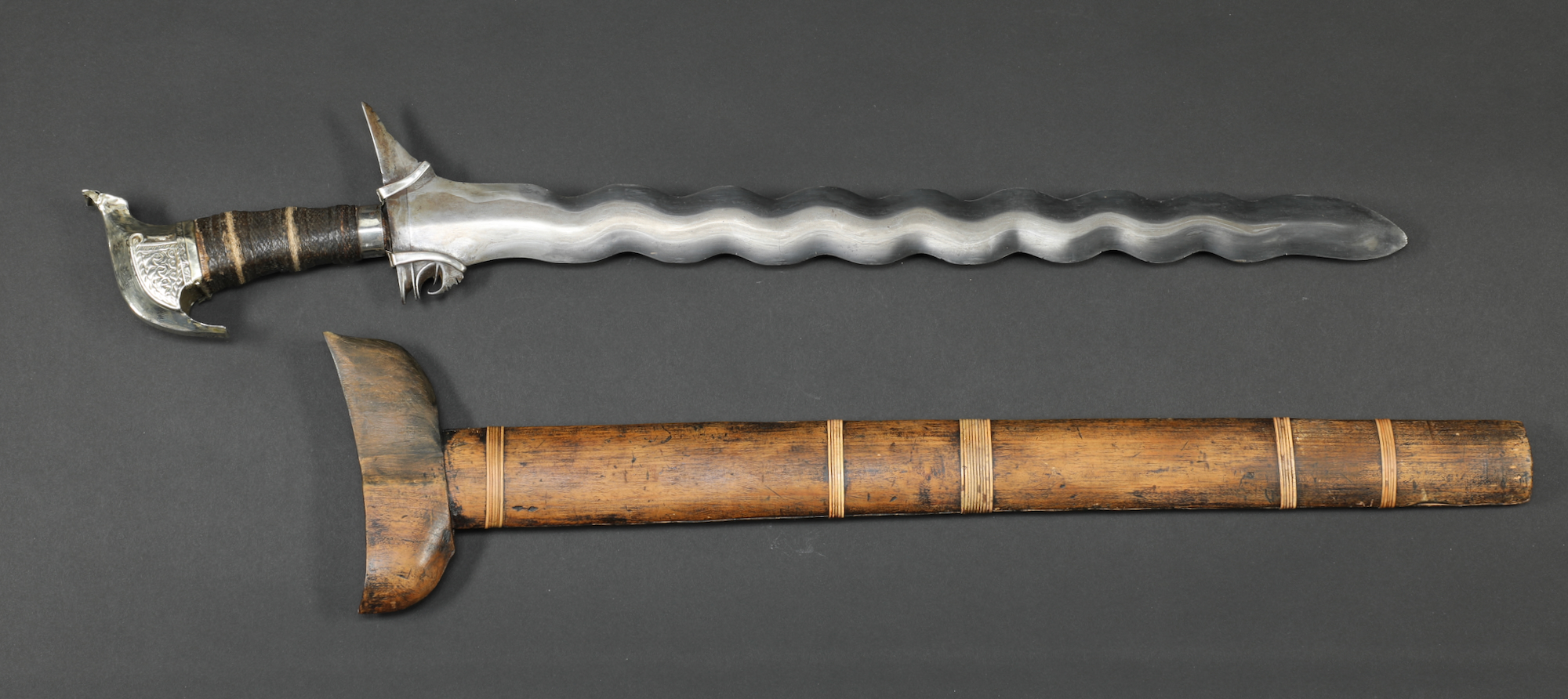Tribal Weapons :: Moro Swords :: Kris :: PH834 :: Moro Silver Kris ...